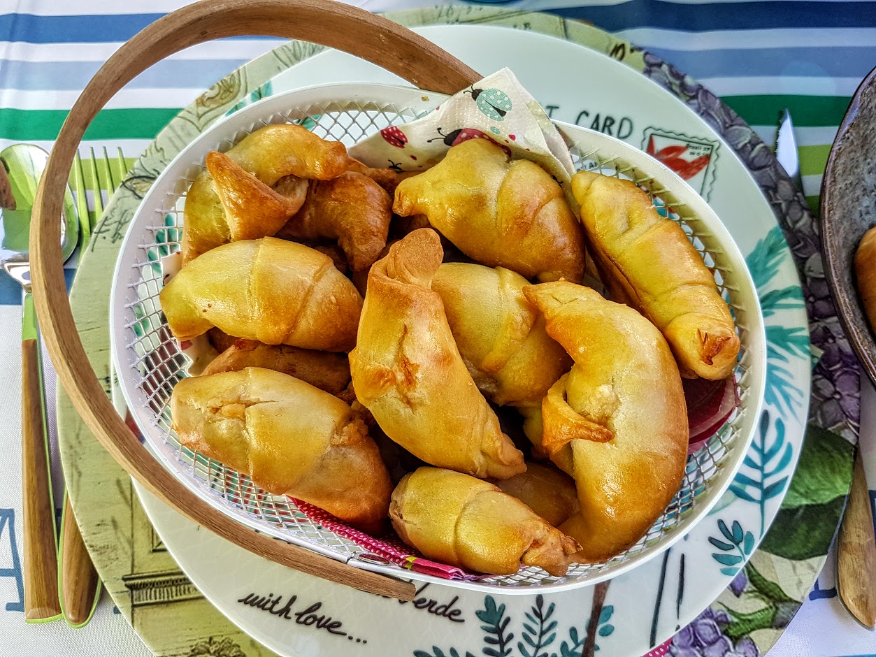 Croissants fourrés à la béchamel et au thon - Ça a Leyre bon