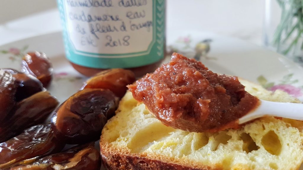 Confiture de dattes à la cardamome et à l'eau de fleur d'oranger - Ça a ...