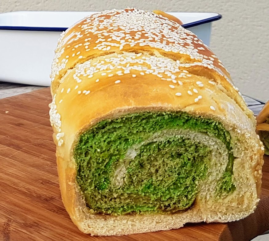 Pain brioché roulé au thé matcha - Ça a Leyre bon