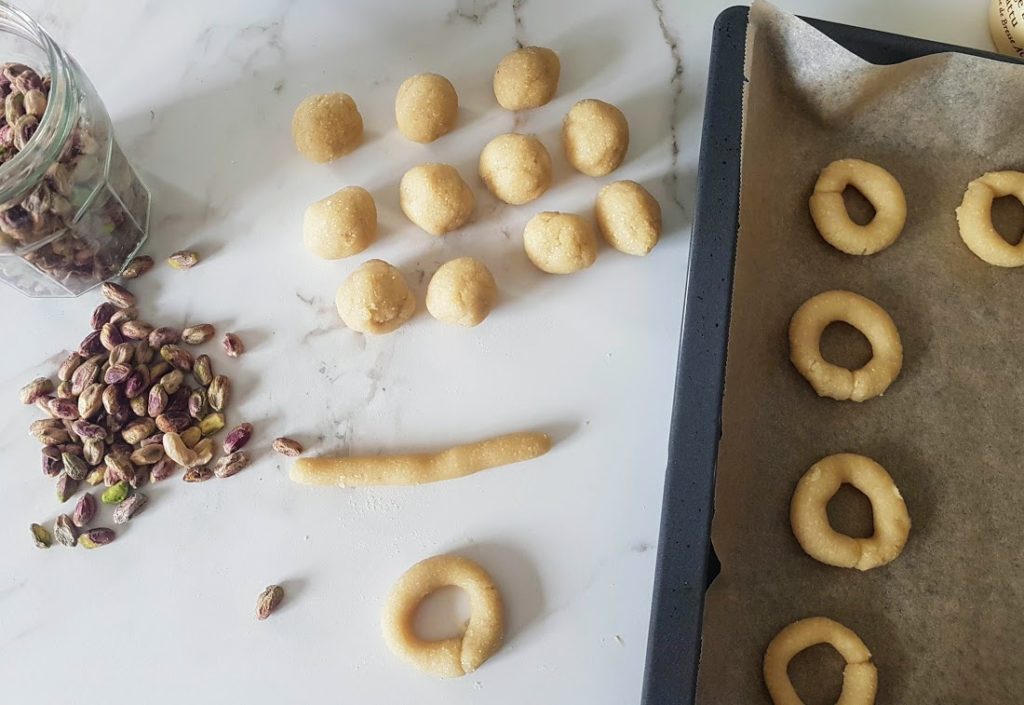 Kaâk anbar, biscuits sans gluten - Ça a Leyre bon