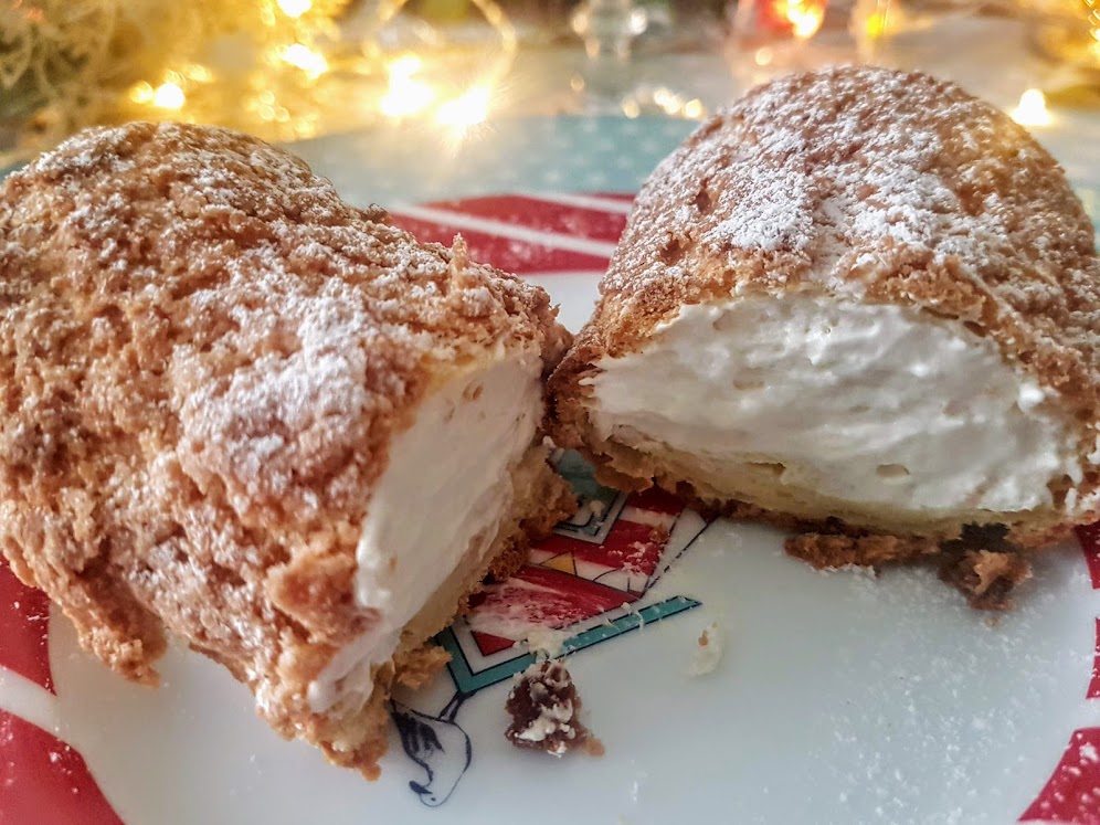 Eclair avec craquelin à la chantilly mascarpone vanillée - trucs et ...