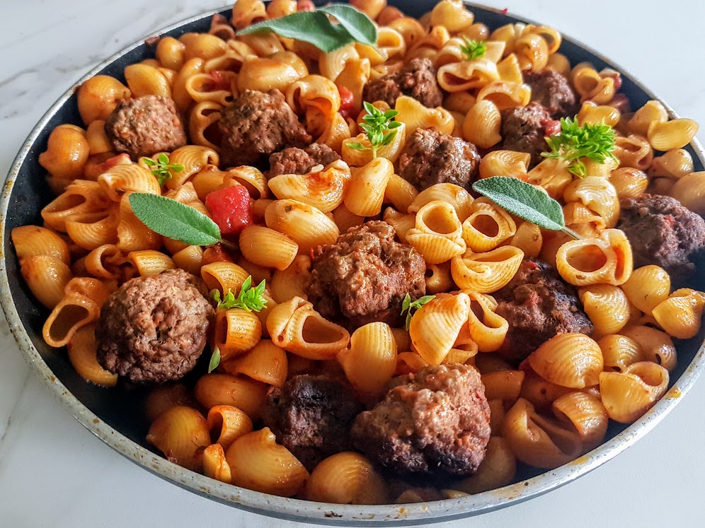 One pot pasta boulettes viande-merguez - Ça a Leyre bon