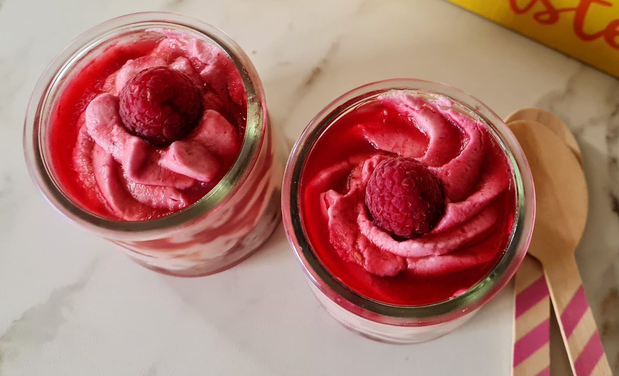 Mousse aux framboises et son coulis - Ça a Leyre bon