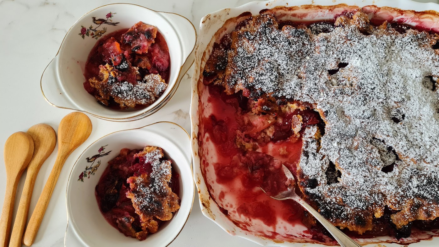 Cobbler aux prunes rouges et aux pommes - Ça a Leyre bon